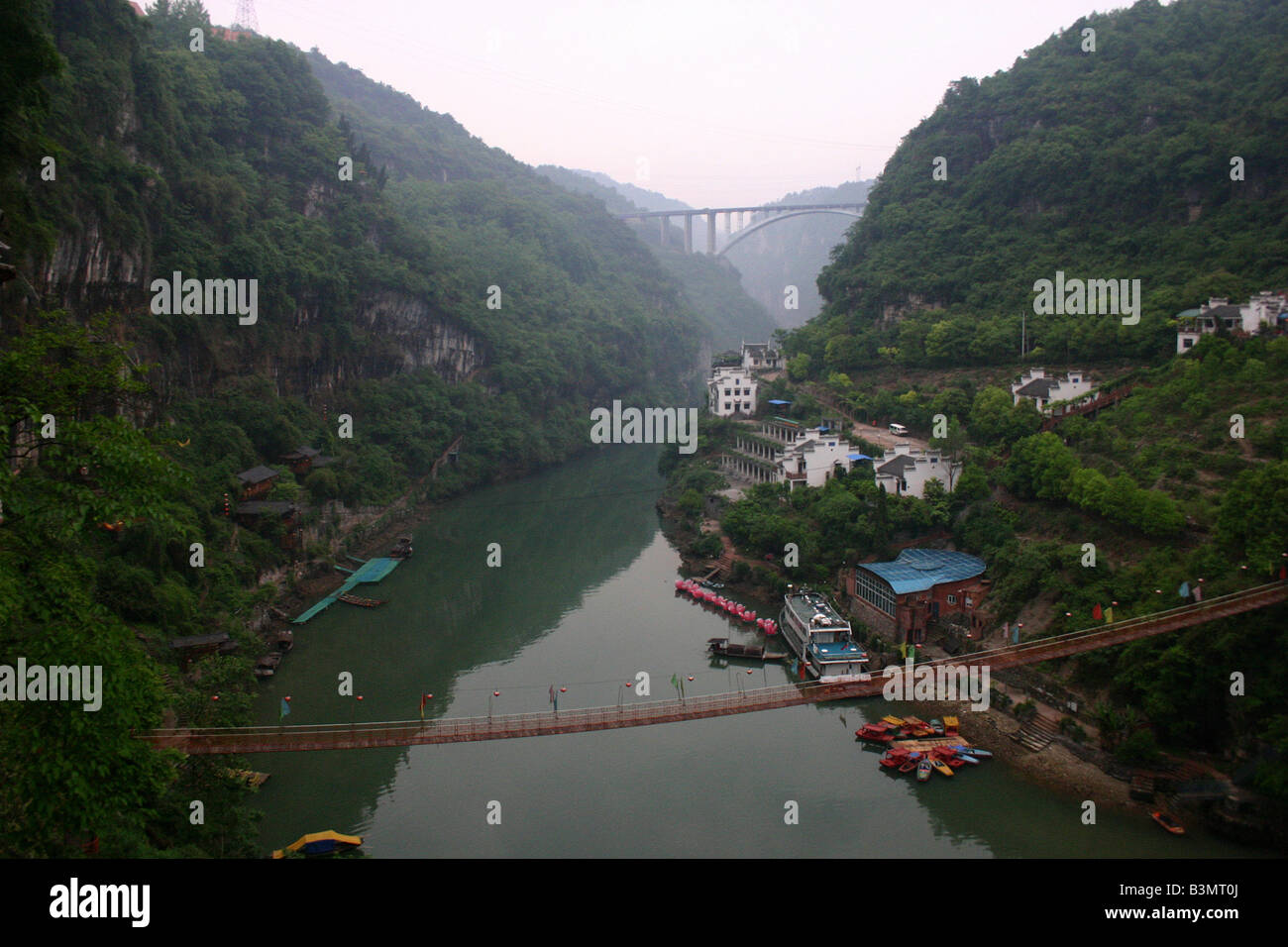 Yichang Bridge China High Resolution Stock Photography and Images - Alamy