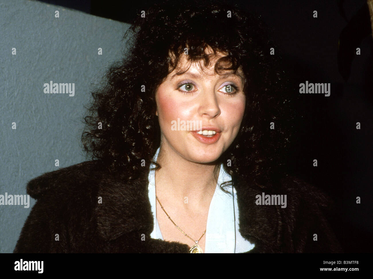 Sarah brightman singer hi-res stock photography and images - Alamy