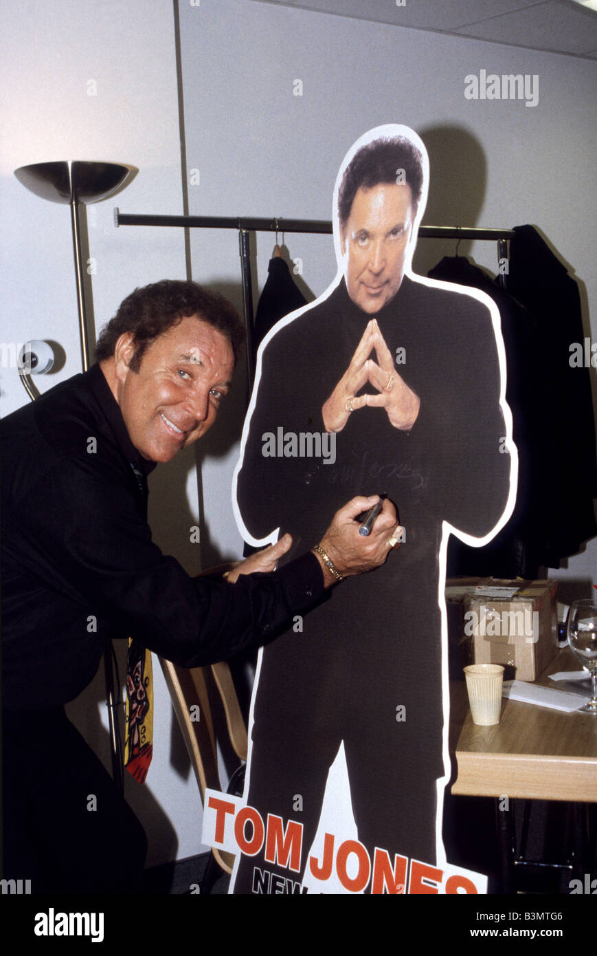 TOM JONES Welsh pop singer Stock Photo - Alamy