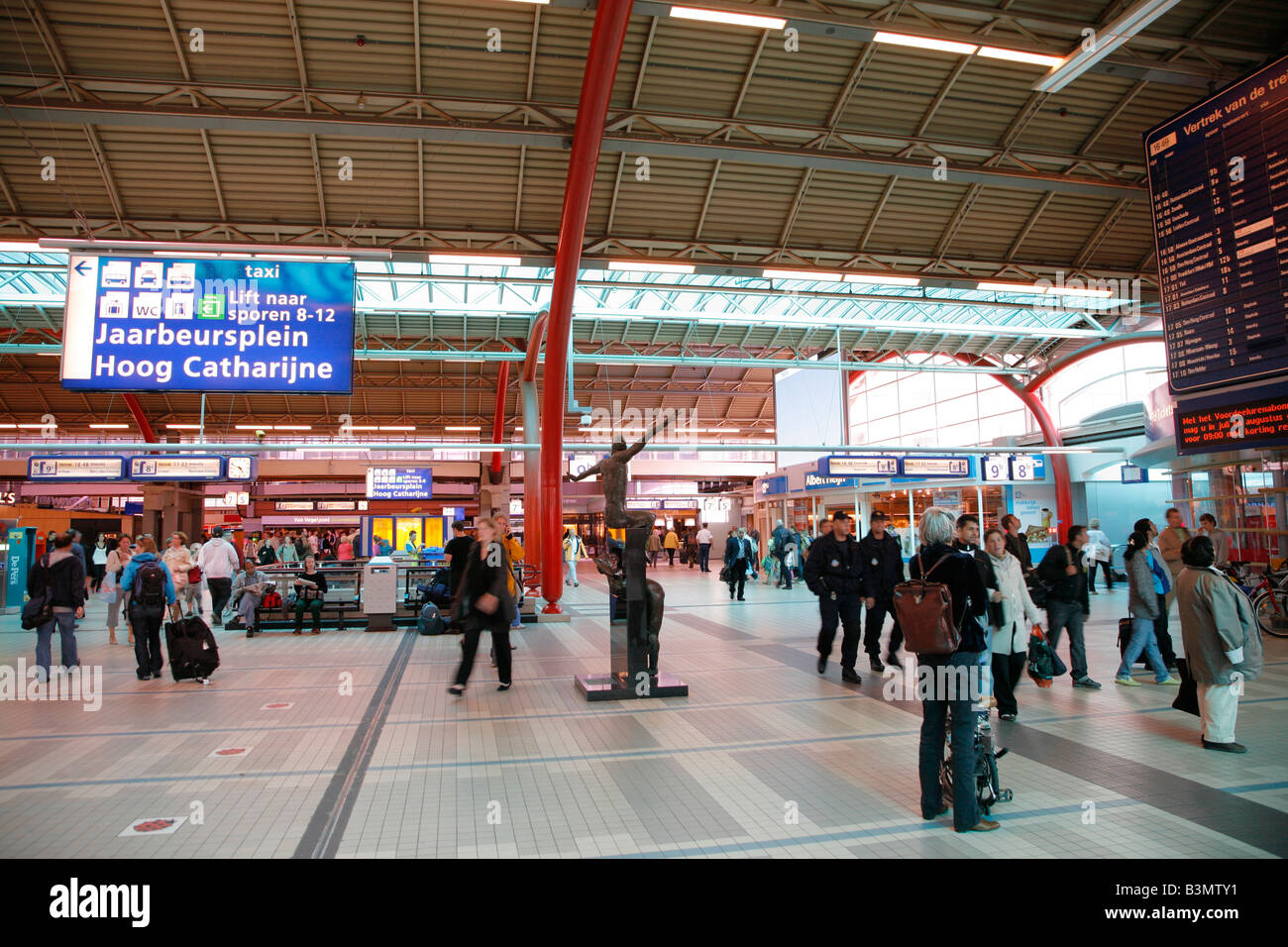 Utrecht central station hi-res stock photography and images - Alamy
