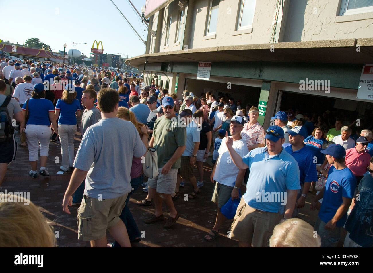 American crowd sports hi-res stock photography and images - Alamy