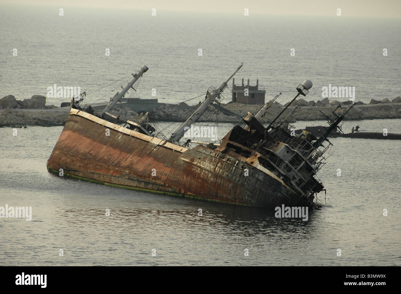 Sinking freighter hi-res stock photography and images - Alamy