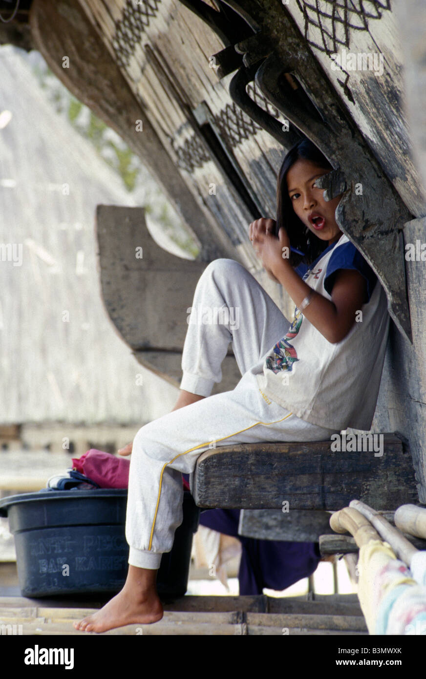 karo batak girl at front door dokan village sumatra indonesia Stock ...