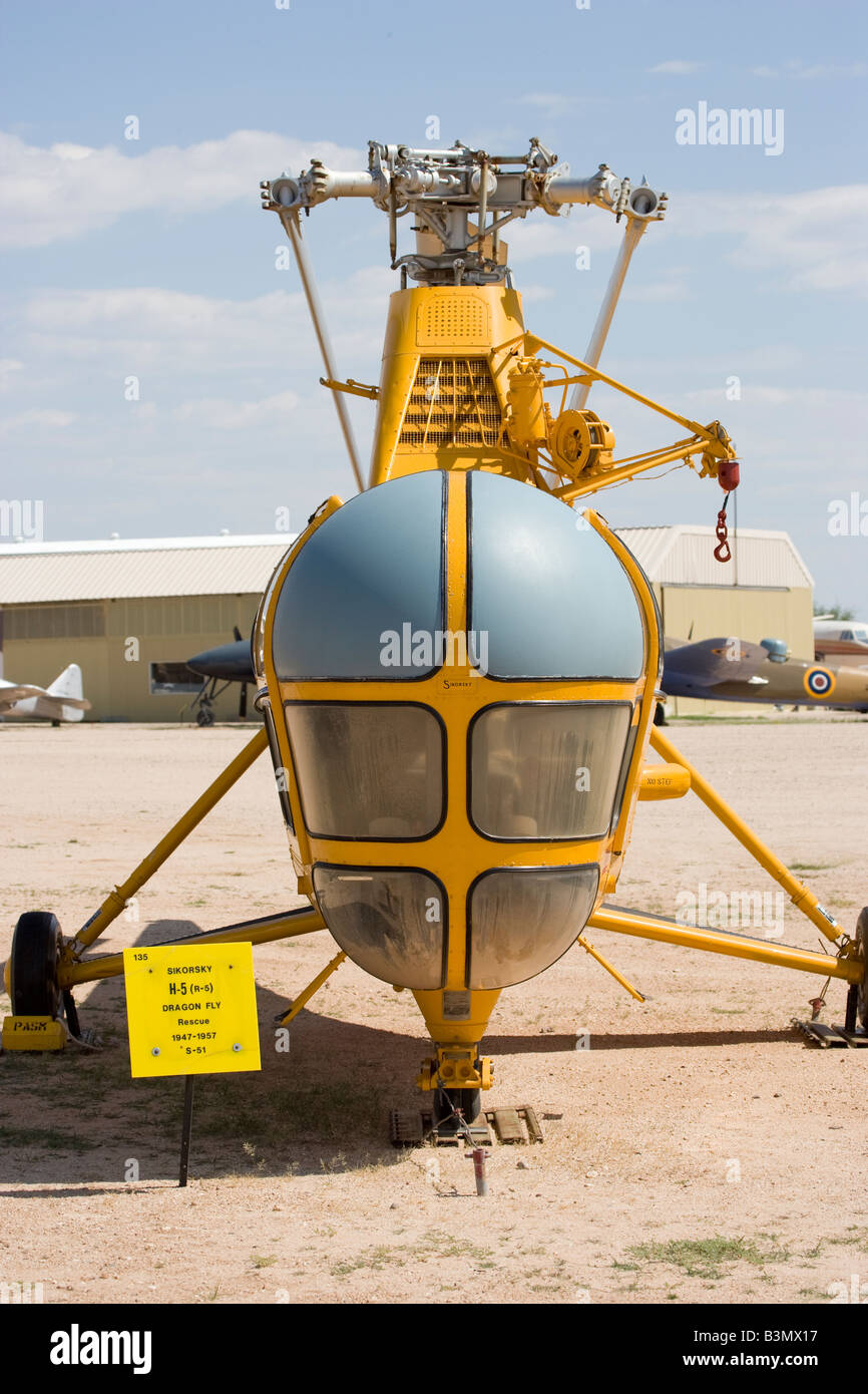 Sikorsky r 5 rescue helicopter hi-res stock photography and images - Alamy