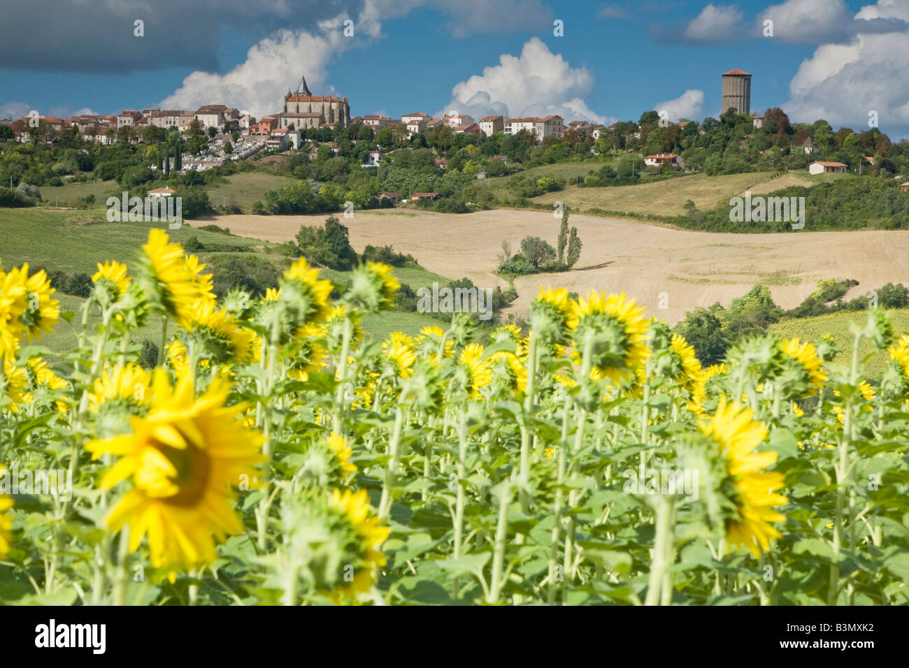 The Bastide Town of Monclar d Agenais perched on a hilltop Lot Valley ...