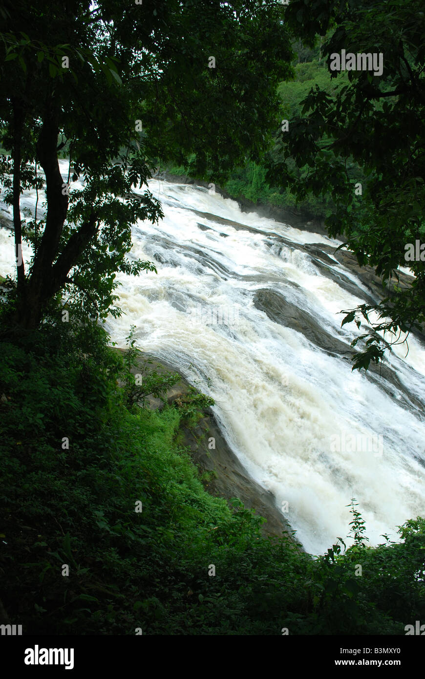 Vazhachal waterfall hi-res stock photography and images - Alamy