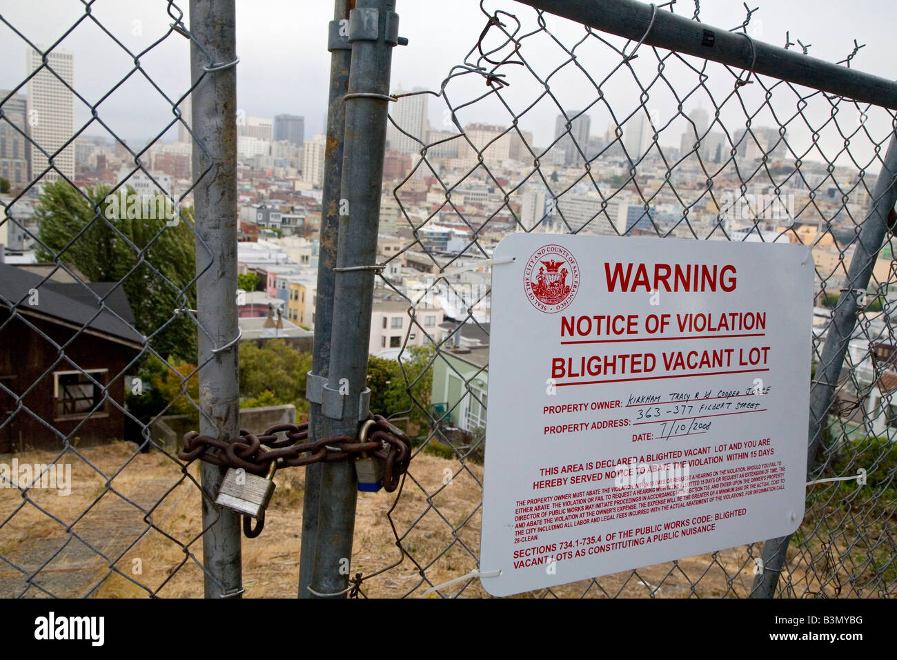 Blight violation notice hi-res stock photography and images - Alamy