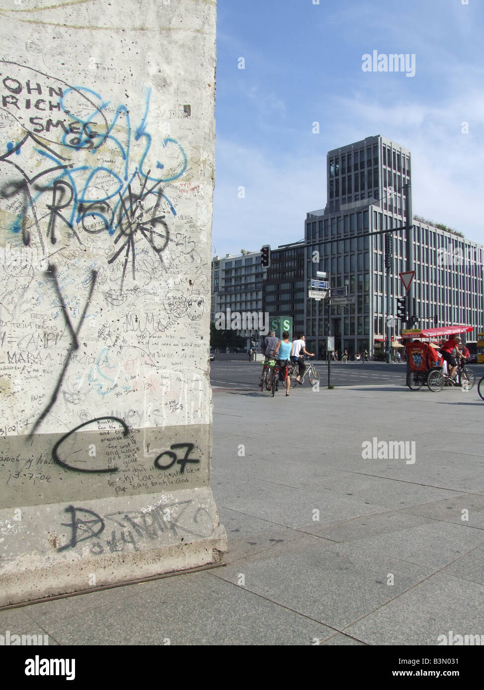 berlin wall relic at potsdamer platz, berlin Stock Photo - Alamy