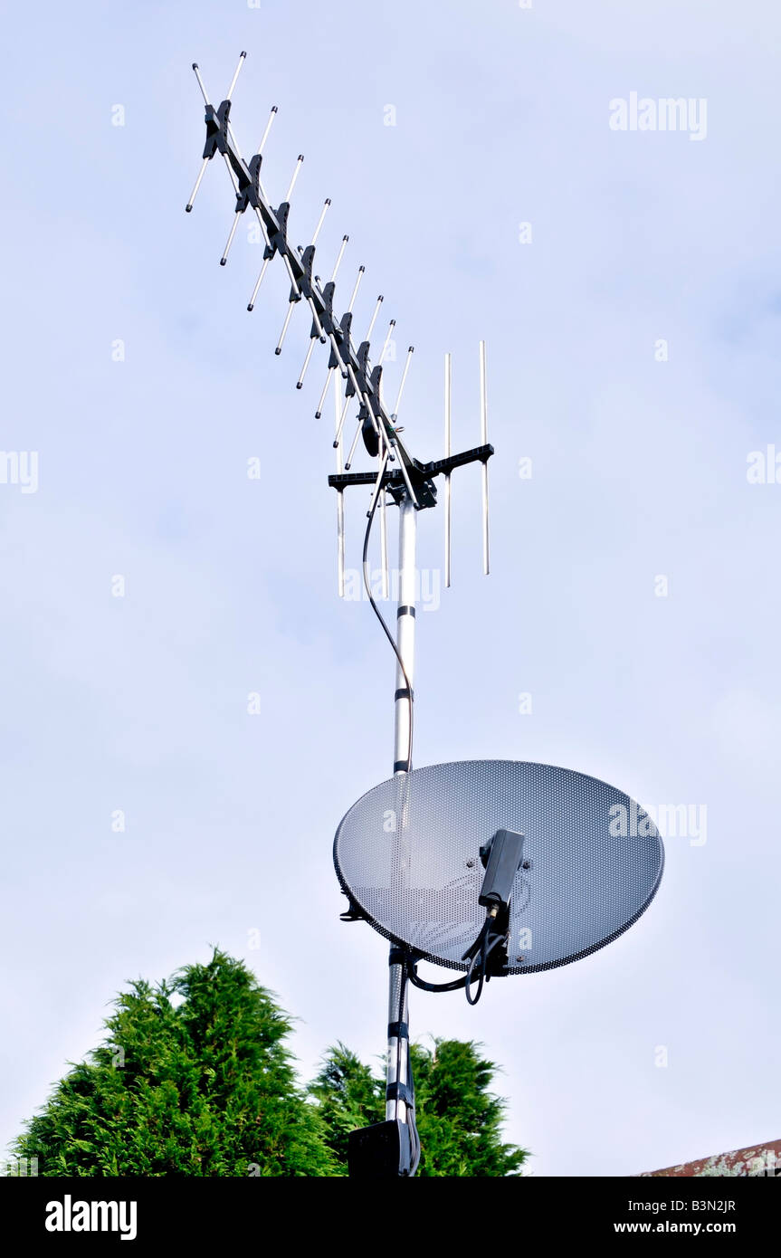 Receiver licence hi-res stock photography and images - Alamy