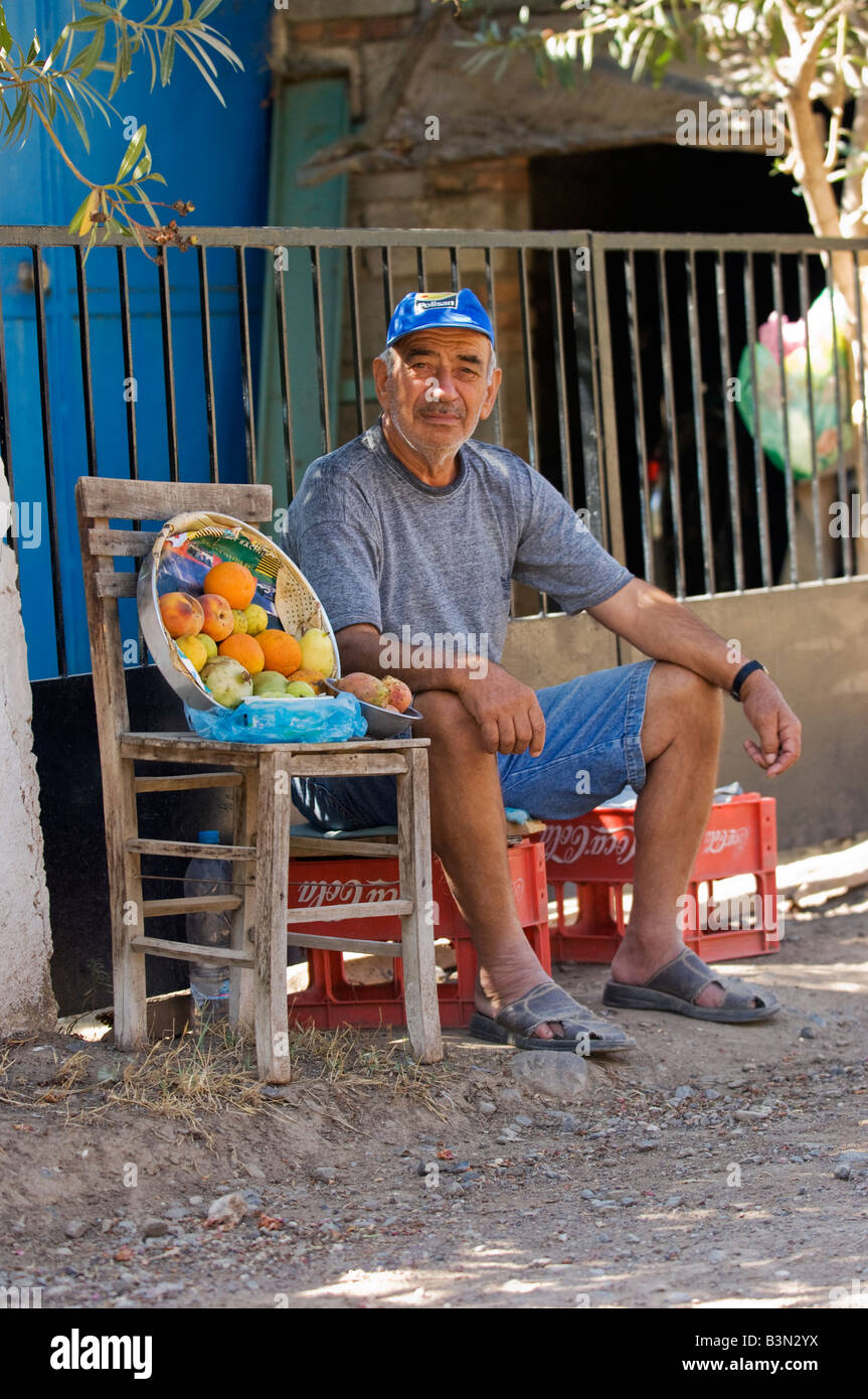 A man selling fruit in Turkey Stock Photo - Alamy