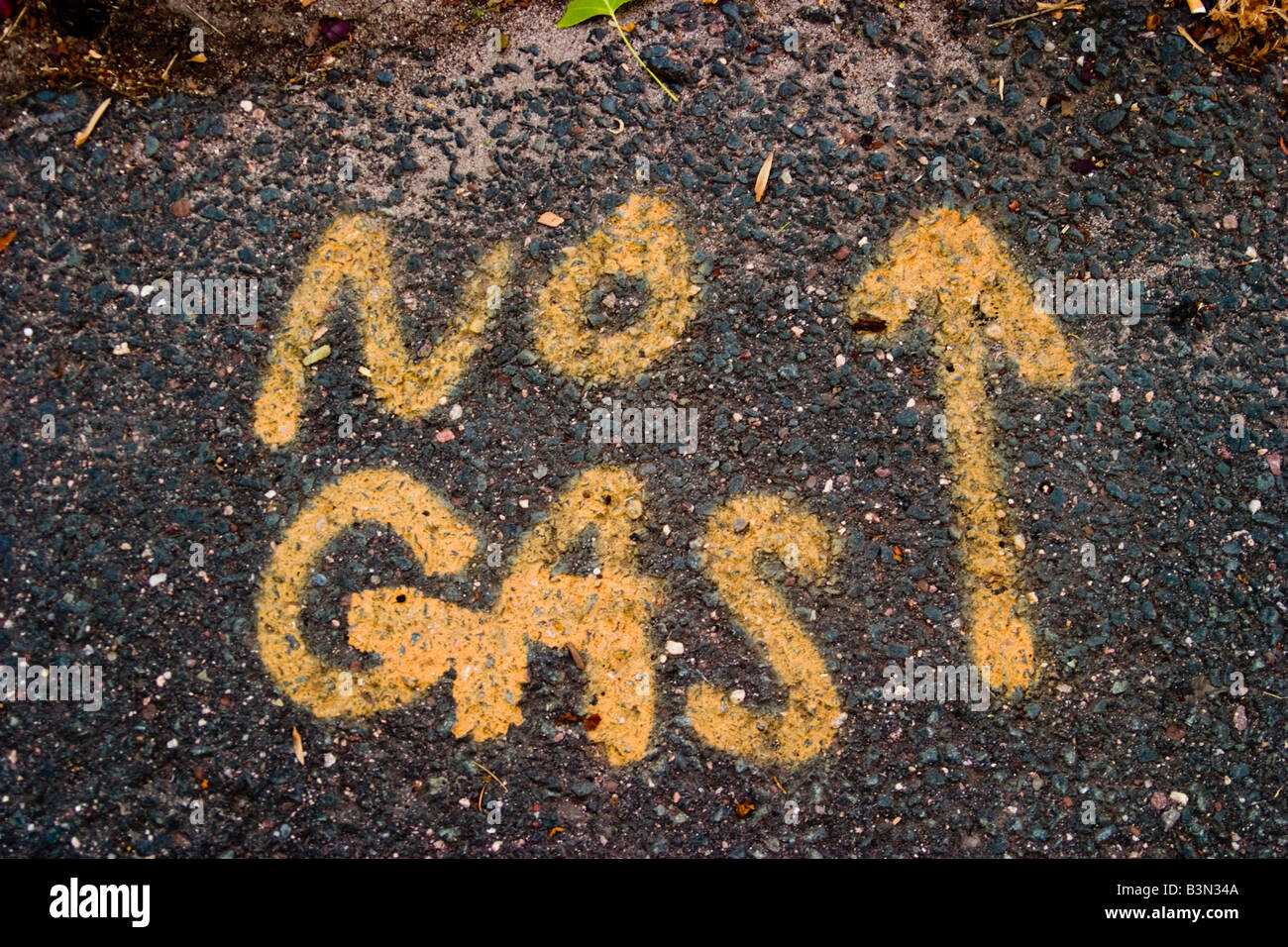 Sign painted onto the street reading NO GAS Stock Photo - Alamy