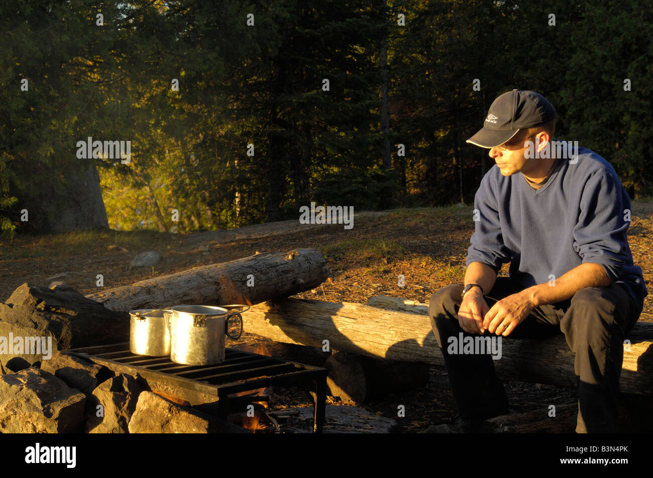 Boundary waters minnesota campfire hi-res stock photography and images ...