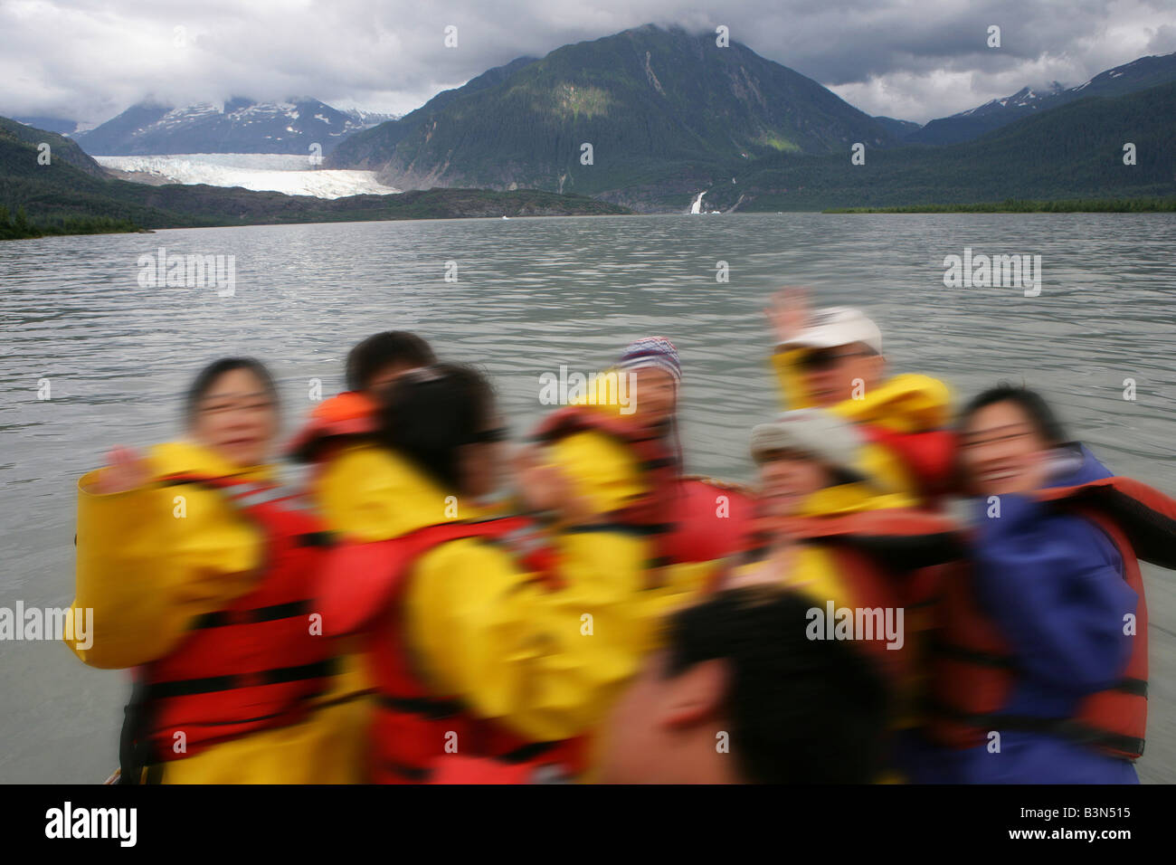 Alaska white water rafting hi-res stock photography and images - Alamy