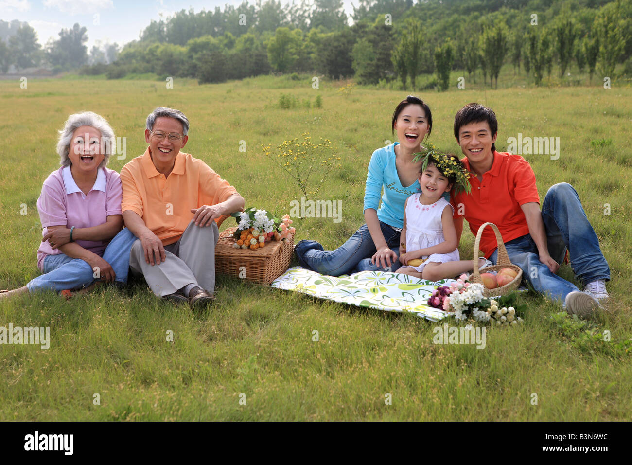 chinese families picnicing outdoors,beijing,china Stock Photo - Alamy