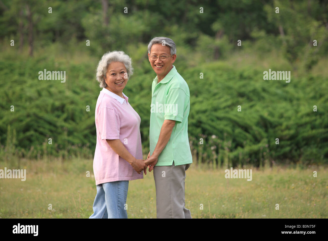 chinese family picnicing outdoors,beijing Stock Photo - Alamy