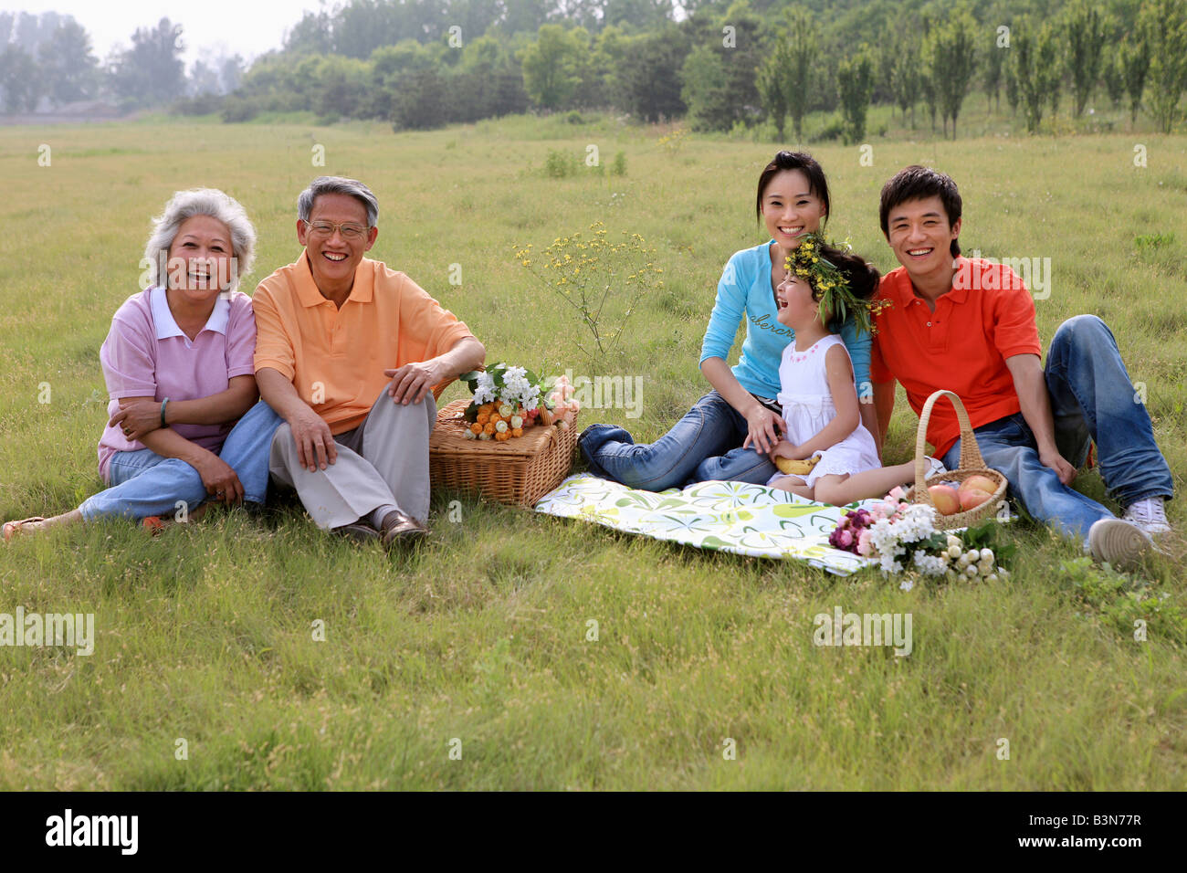 chinese family picnicing outdoors,beijing Stock Photo - Alamy