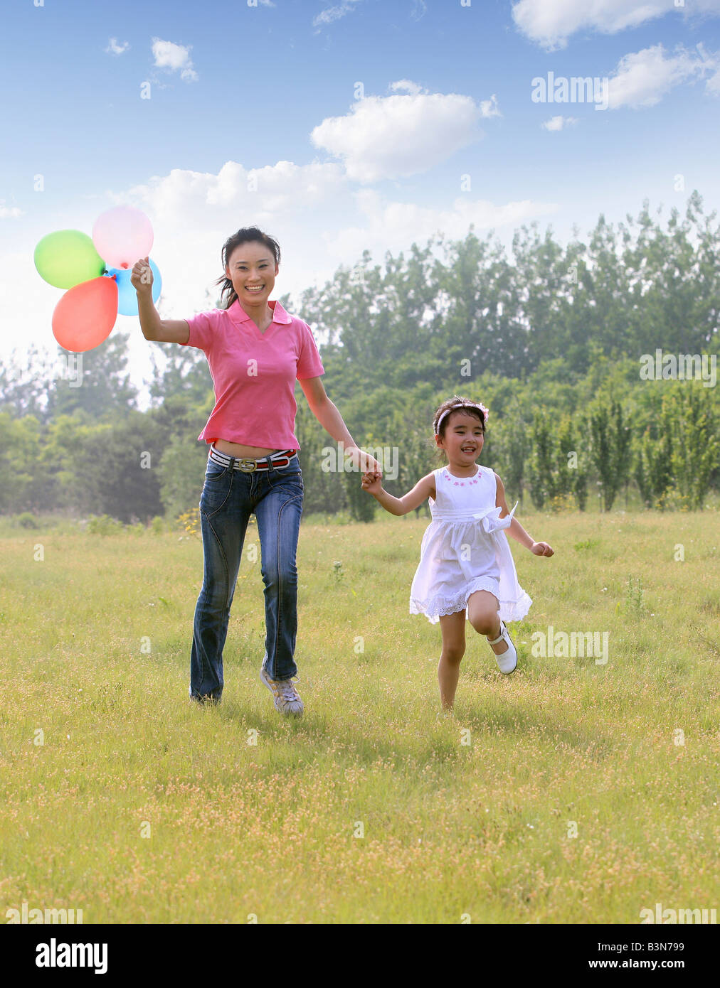 chinese family picnicing outdoors,beijing Stock Photo - Alamy