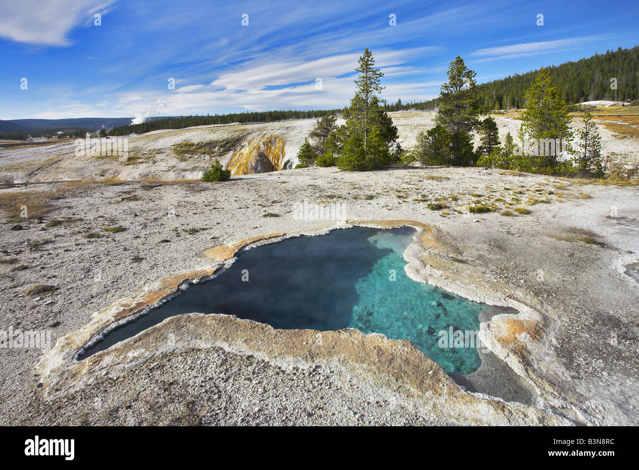 The most beautiful hot spring in Yellowstone park The Blue star spring ...