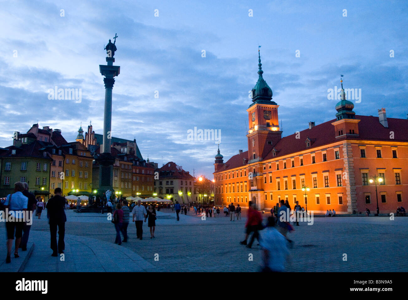 Warsaw poland castle hi-res stock photography and images - Alamy