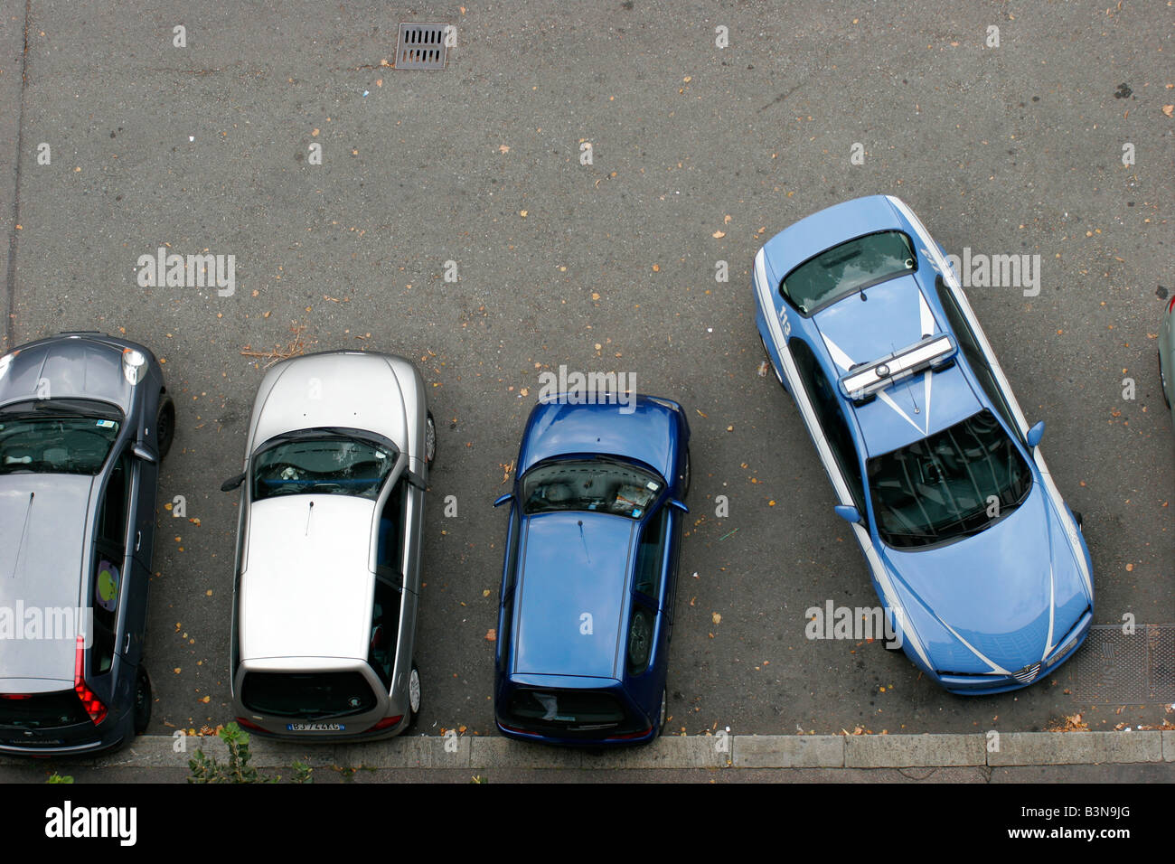 Police car and from above hi-res stock photography and images - Alamy