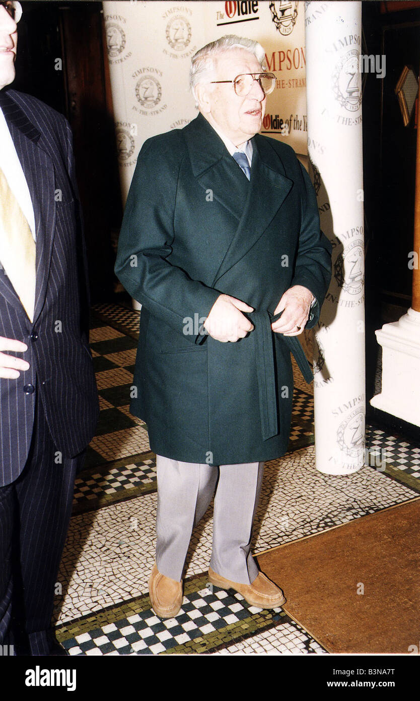 Animal magic with johnny morris hi-res stock photography and images - Alamy