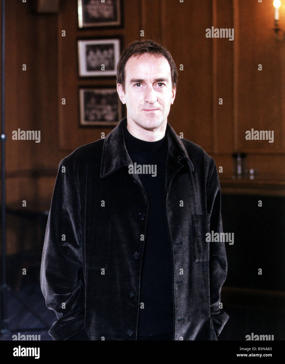 Tv presenter angus deayton hi-res stock photography and images - Alamy