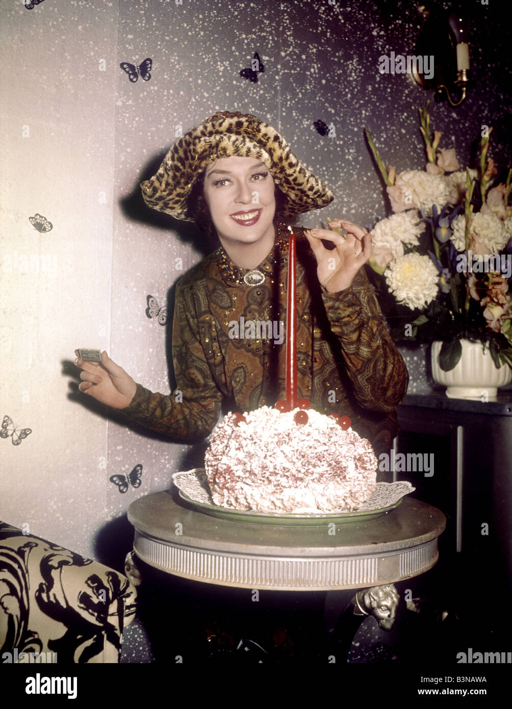 ROSALIND RUSSELL US singer and entertainer Stock Photo - Alamy