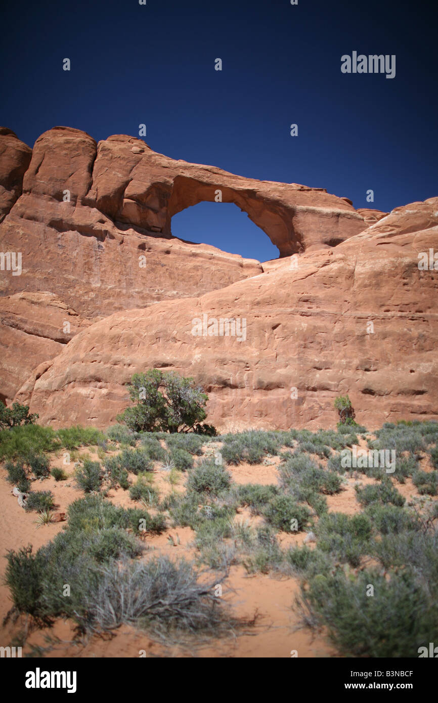 Arches of light hi-res stock photography and images - Alamy