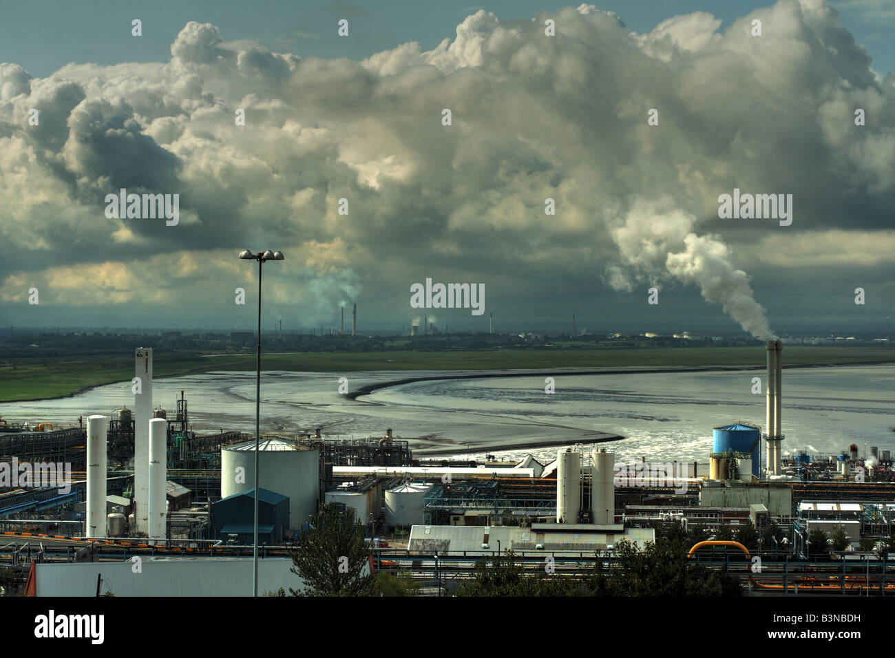 Runcorn chemical plant hi-res stock photography and images - Alamy