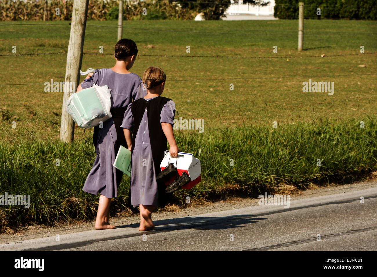 Amish Girls High Resolution Stock Photography and Images - Alamy