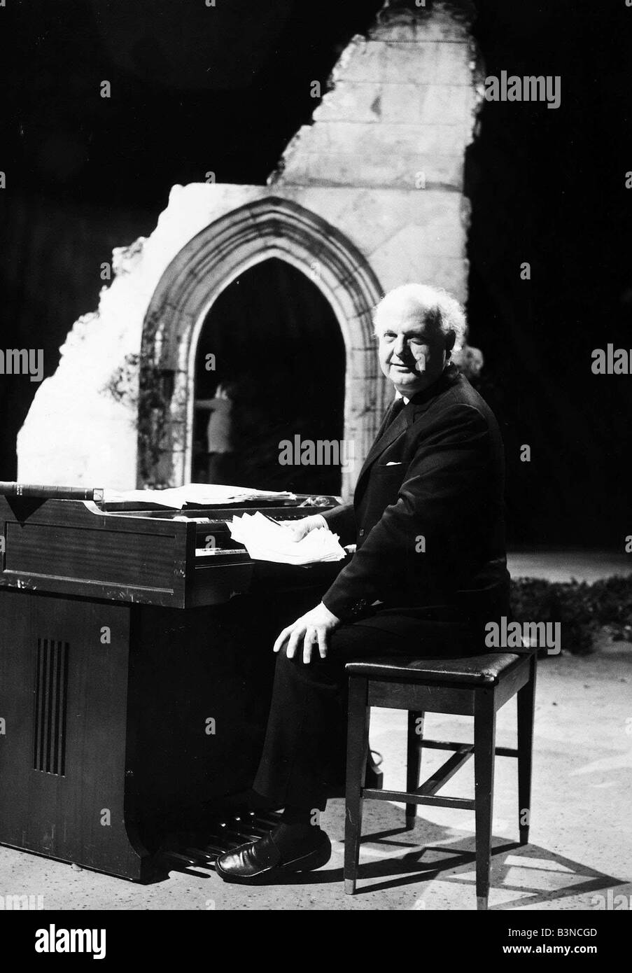 Jess Yates TV Presenter of television s religious programme Stars on ...