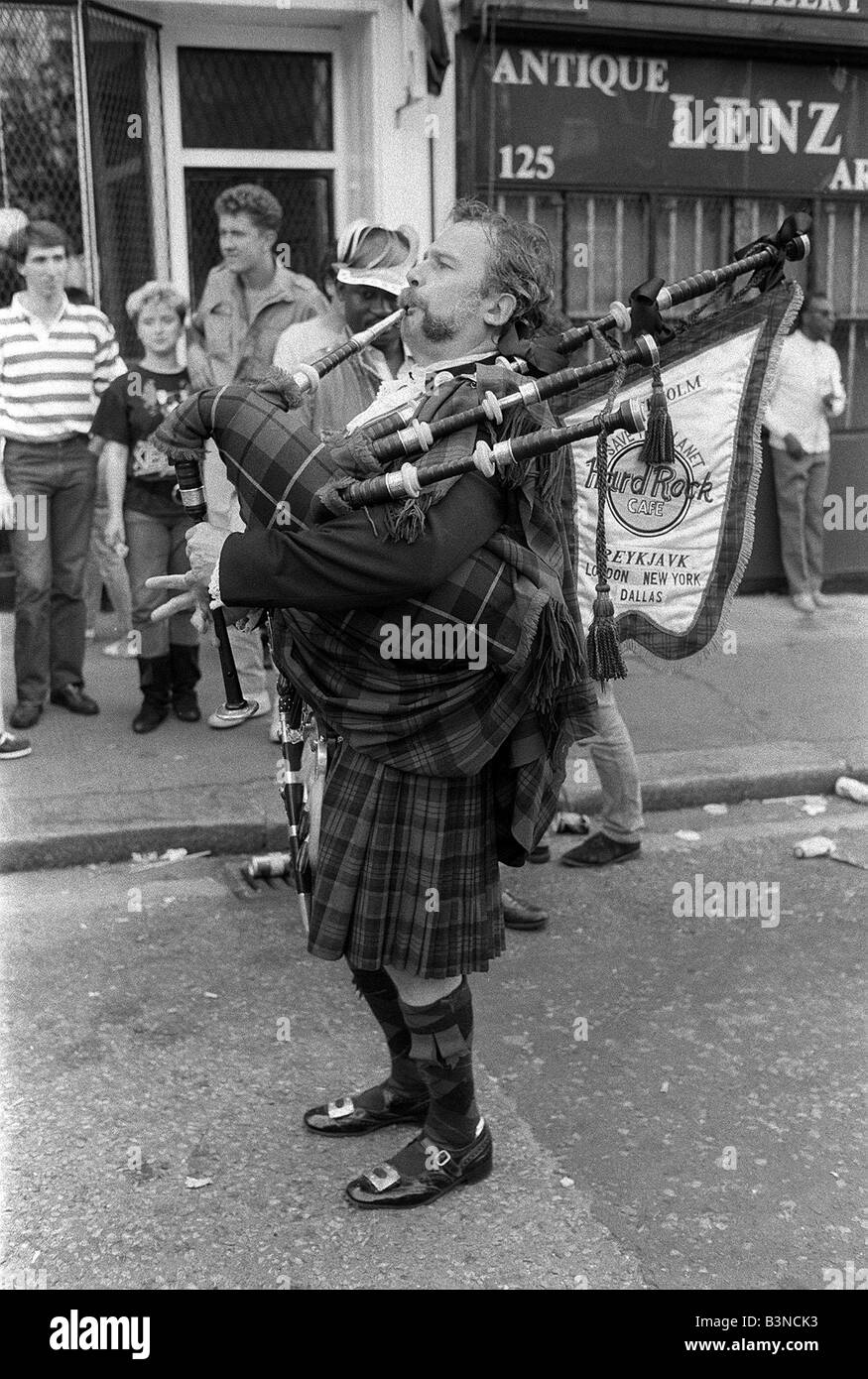 Scottish pipe player Black and White Stock Photos & Images - Alamy