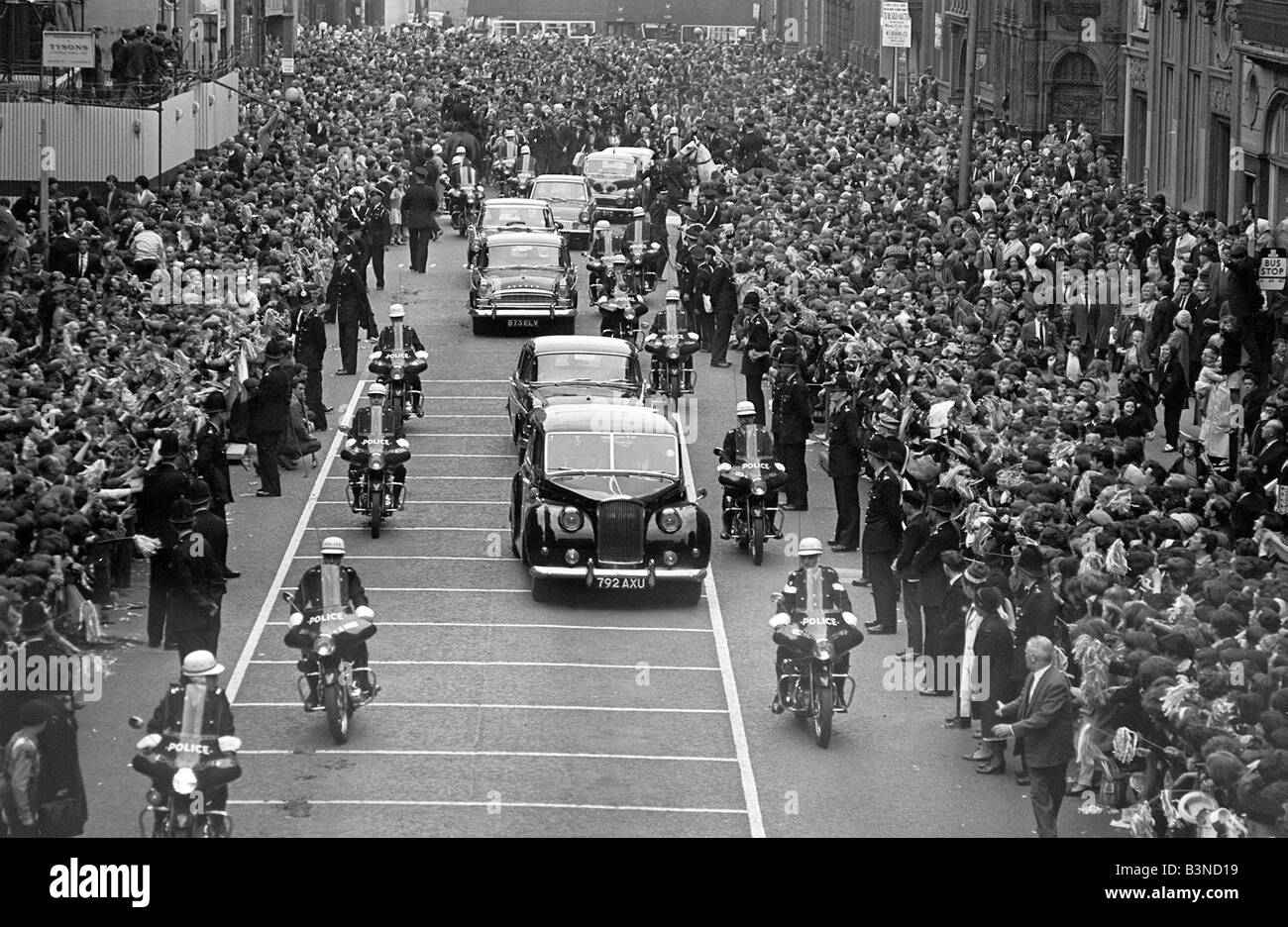 Pop Group The Beatles July 1964 John Lennon Paul McCartney Ringo Starr ...