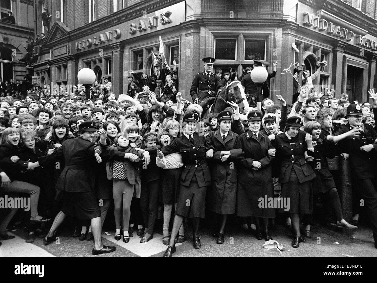 Pop Group The Beatles July 1964 John Lennon Paul McCartney Ringo Starr ...