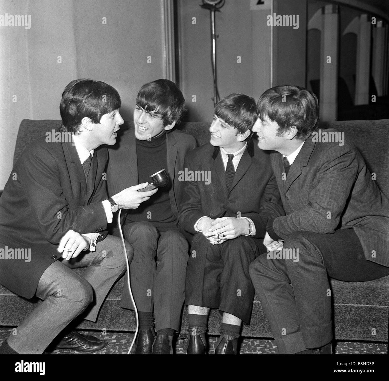 Beatles november 1963 paul mccartney Black and White Stock Photos & Images - Alamy