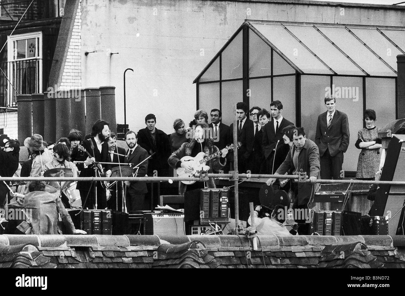 Beatles rooftop apple hi-res stock photography and images - Alamy
