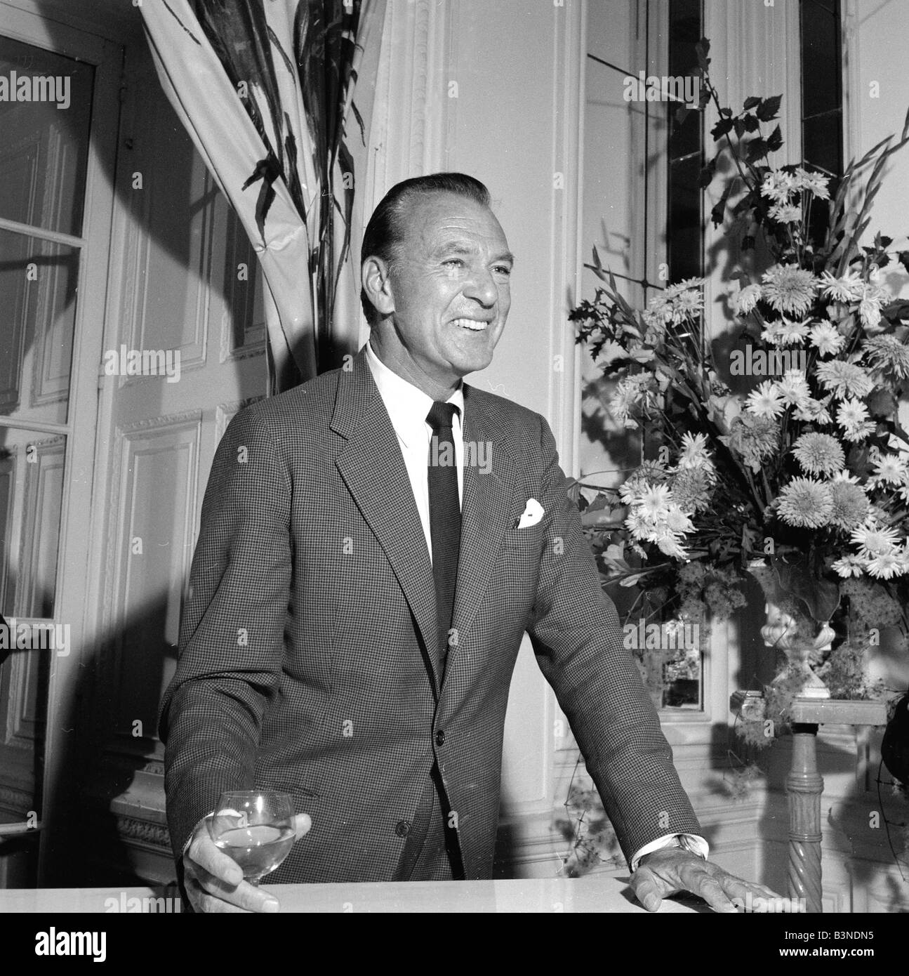 Gary Cooper at the Savoy hotel speaking to journalists at press ...