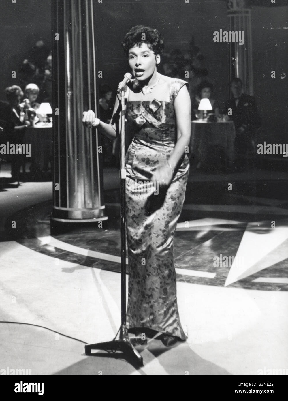 LENA HORNE (1917-2010) US singer and actress Stock Photo - Alamy