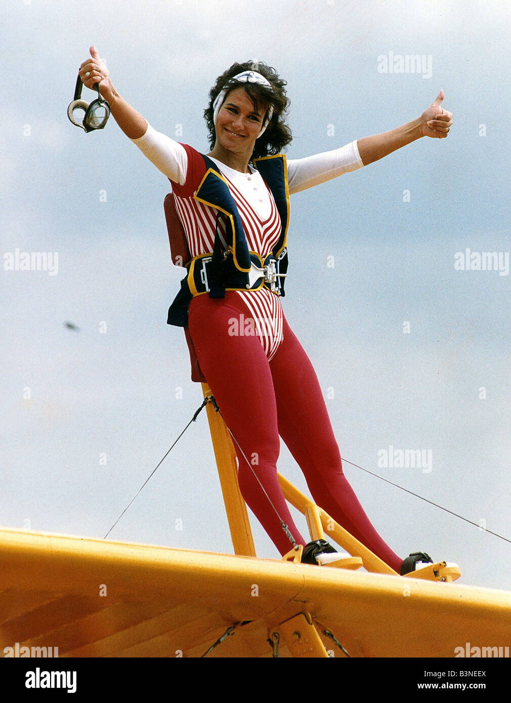 Linda lusardi 1990 hi-res stock photography and images - Alamy