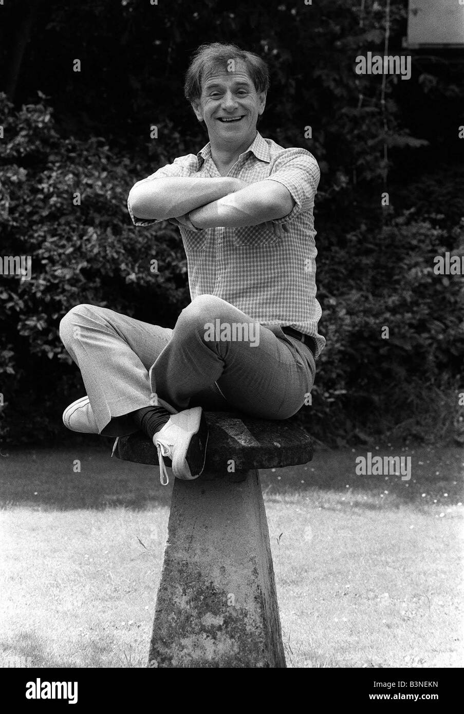 Tv Presenter Johnny Ball 1987 mirrorpix Stock Photo - Alamy