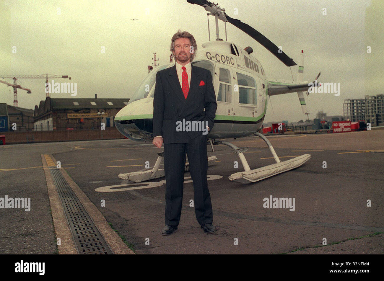 Noel Edmonds TV Presenter January 1990 mirrorpix Stock Photo - Alamy