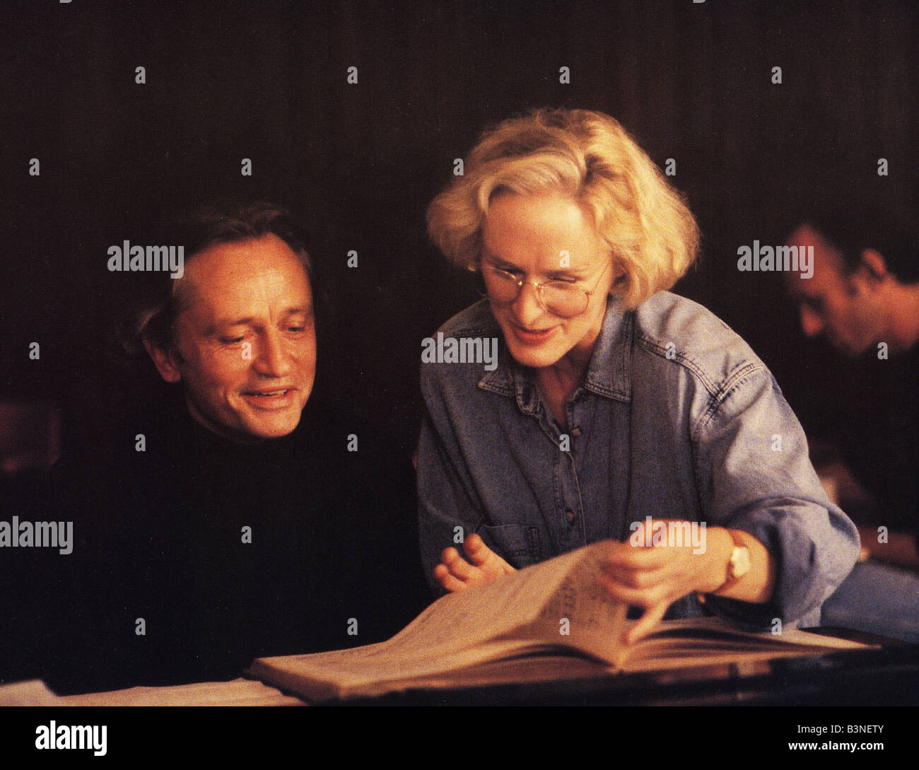 MEETING VENUS 1900 Warner/Enigma film with Glenn Close Stock Photo - Alamy