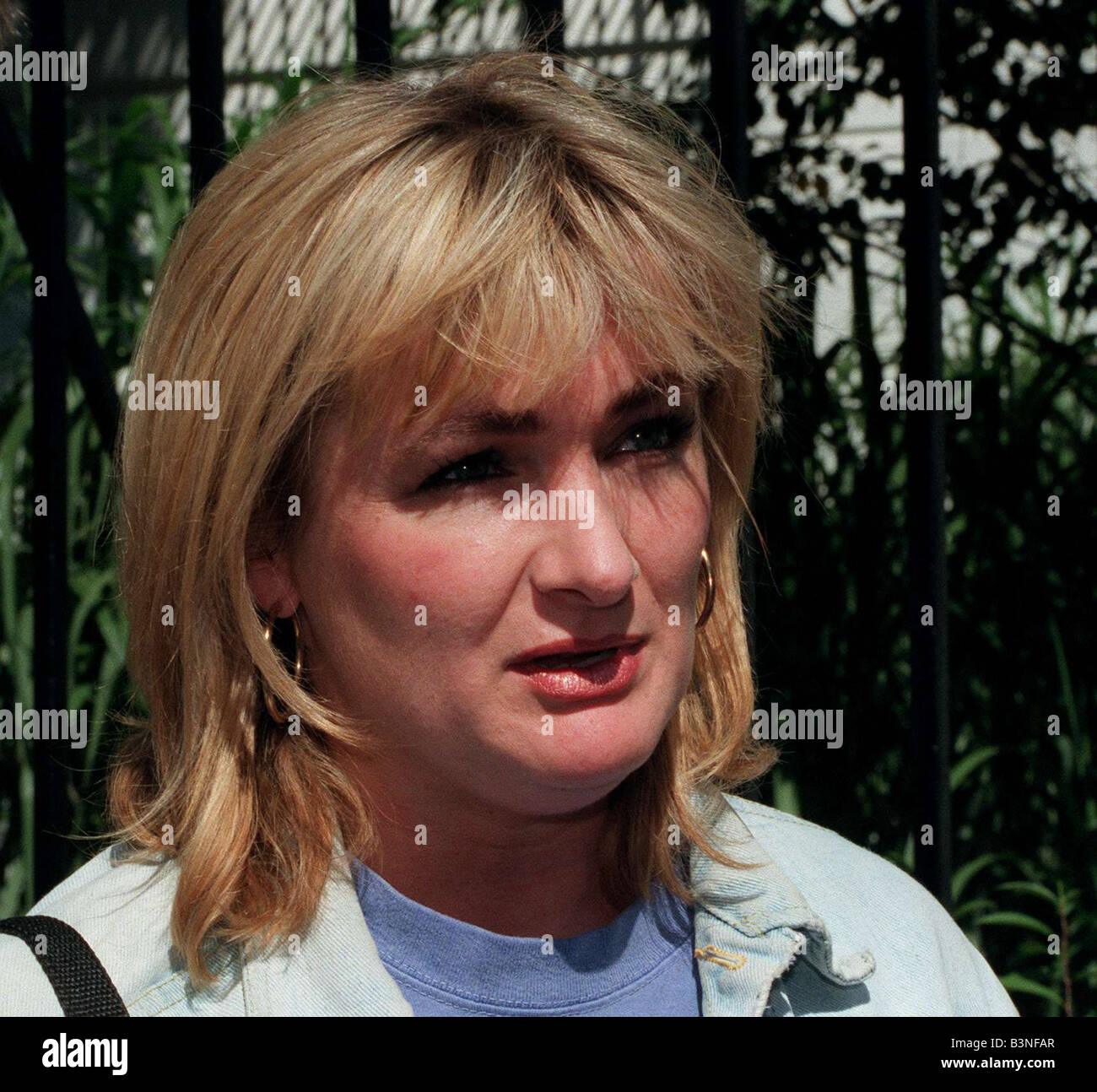 Caroline Athern TV Presenter Who is Mrs Merton in the tv talk show of ...