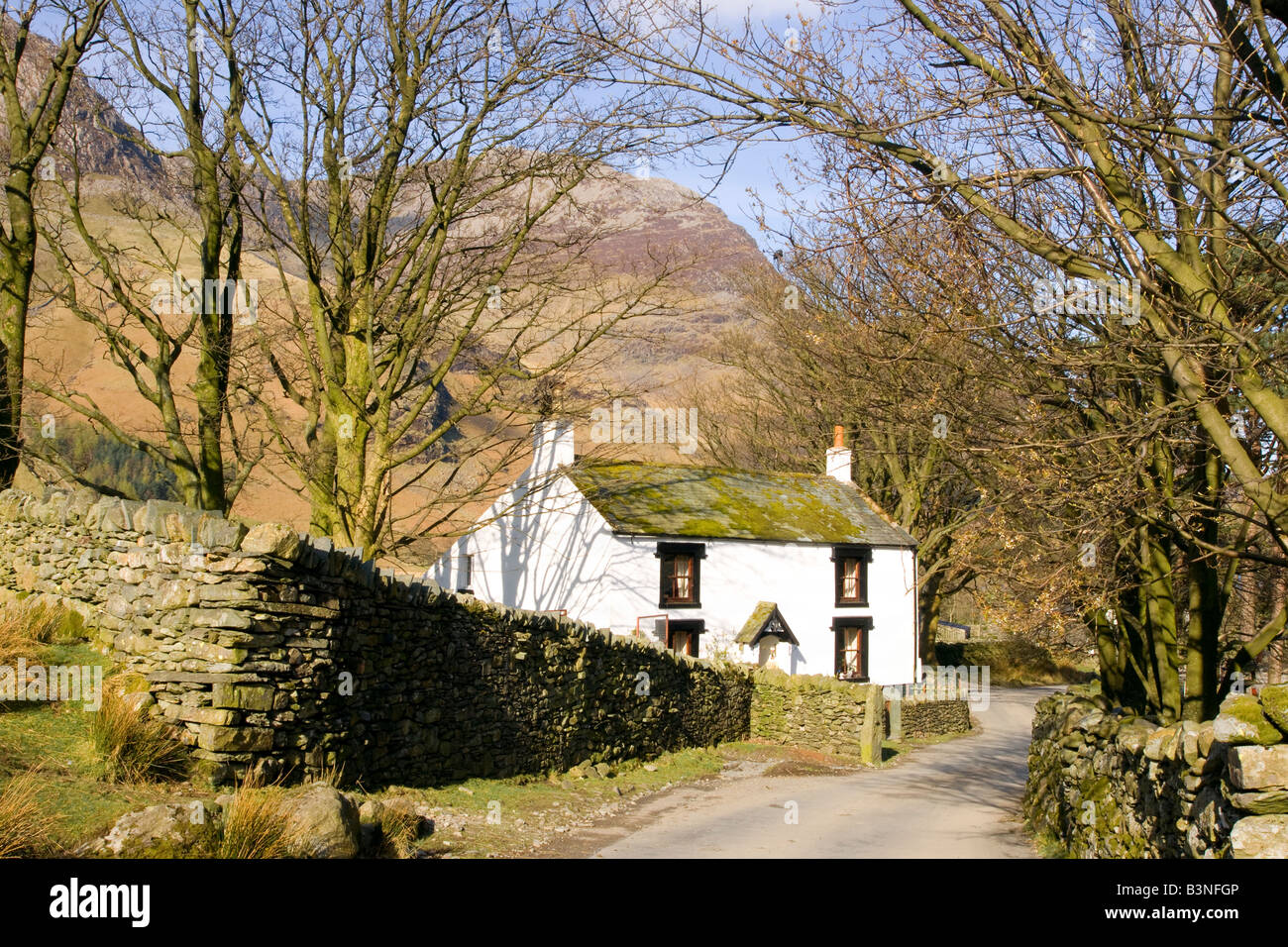 lakeland farmhouse gatesgarth cumbria Stock Photo - Alamy