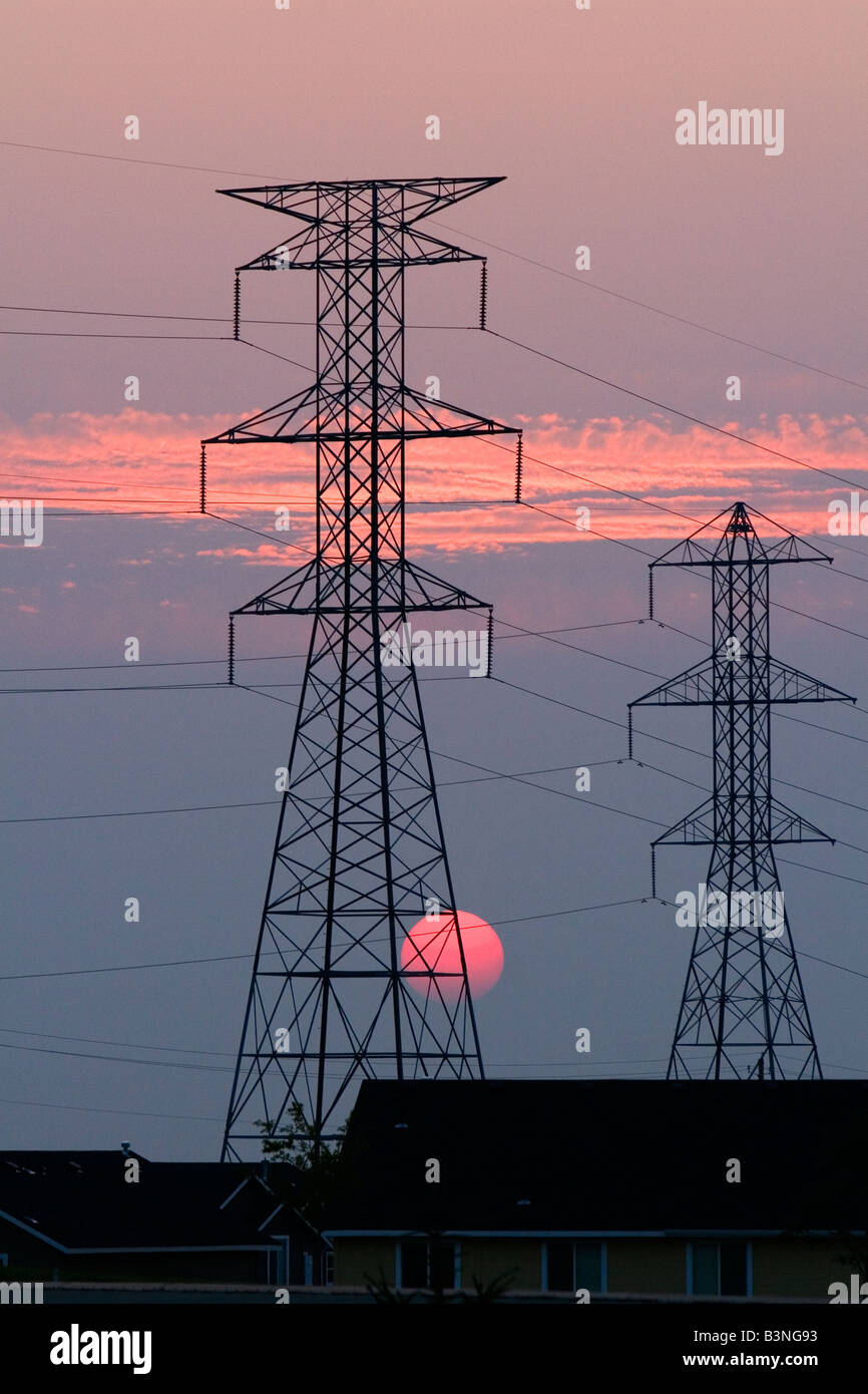 High voltage transmission lines hi-res stock photography and images - Alamy