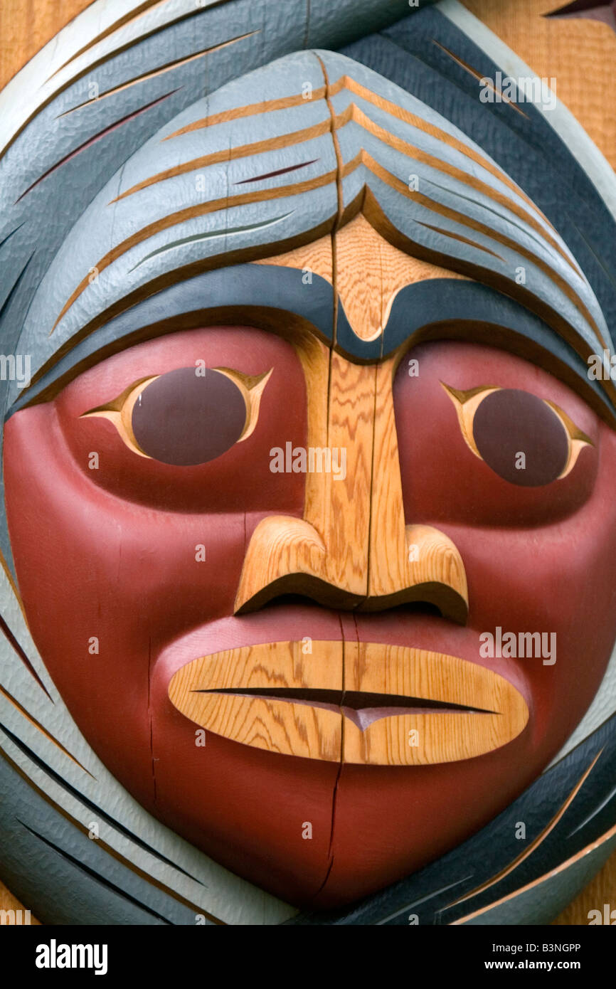 Totem face hi-res stock photography and images - Alamy