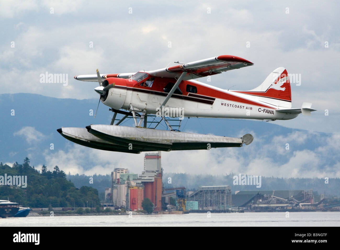 Seaplane aviation hi-res stock photography and images - Alamy