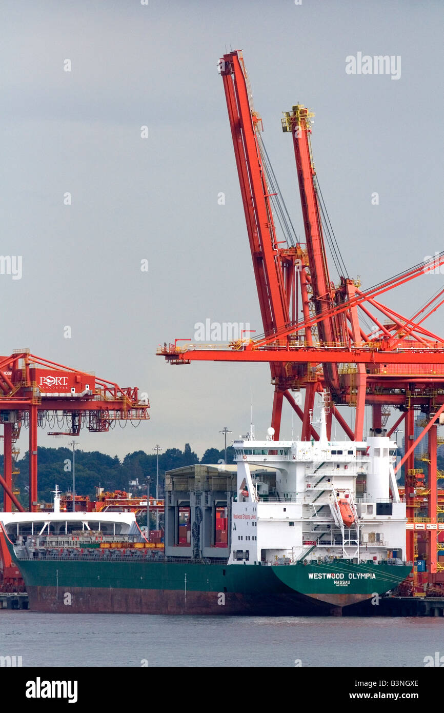 British cargo ship hi-res stock photography and images - Alamy