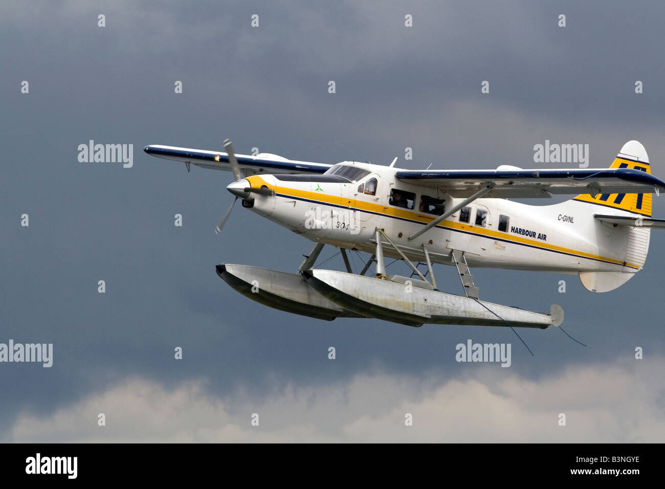 Seaplane airplane flight flying hi-res stock photography and images - Alamy