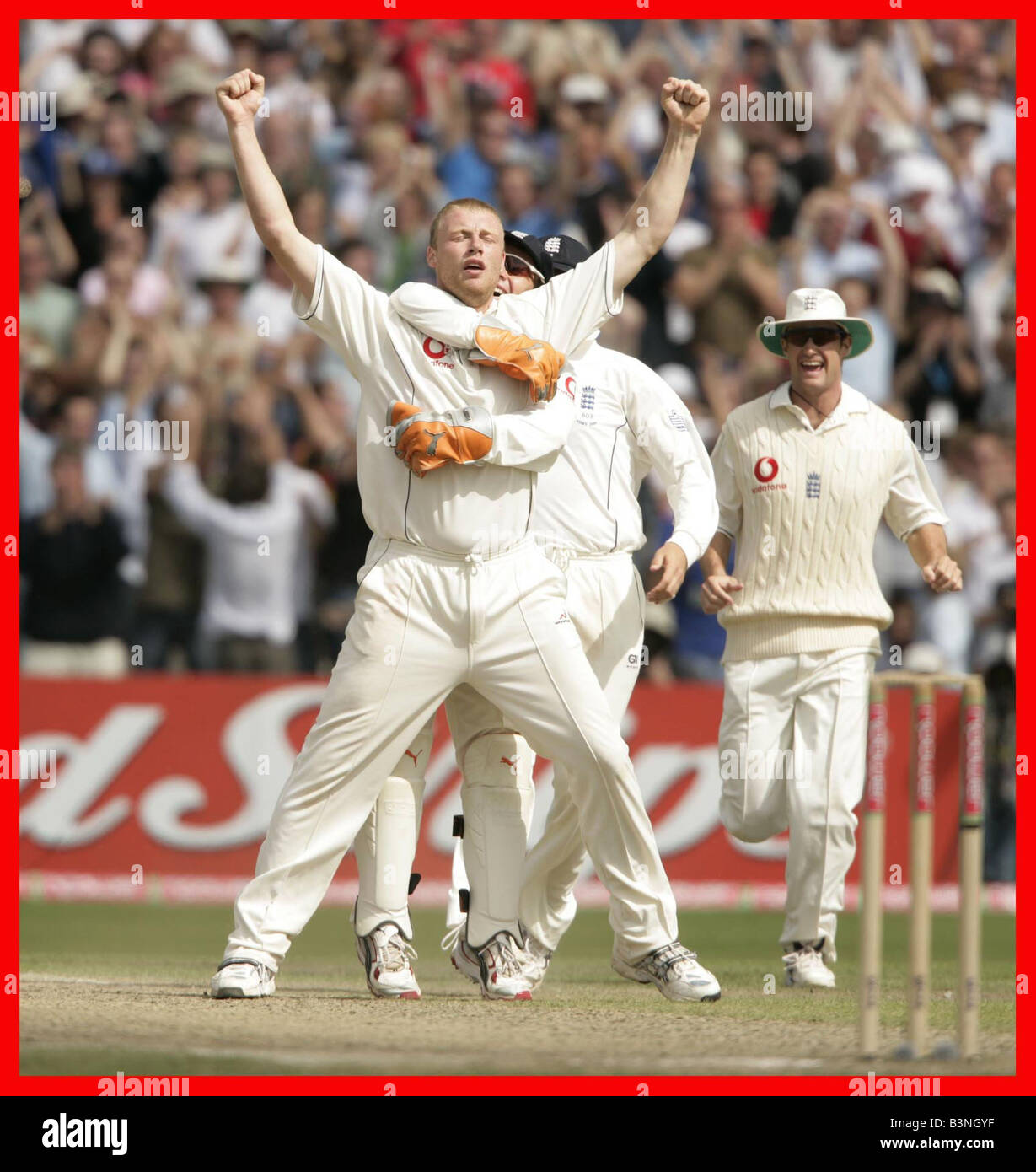 Andrew flintoff ashes hi-res stock photography and images - Alamy
